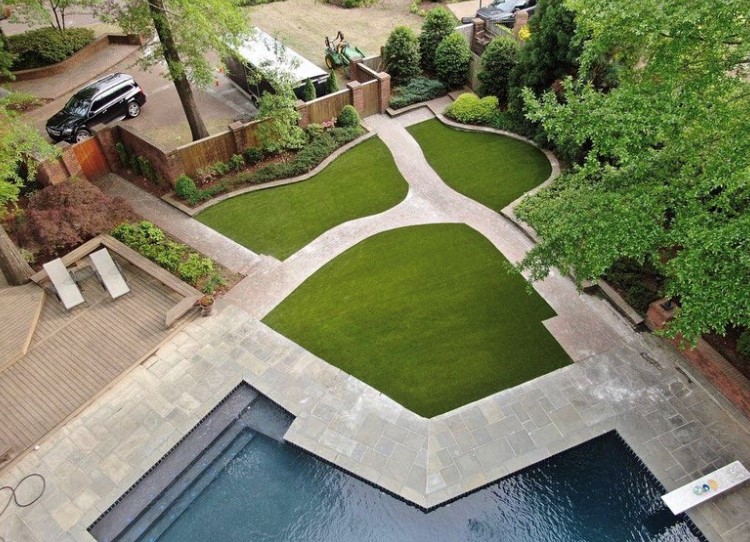 Maintenance-free Poolside Play Area Outside Memphis - Synthetic Turf ...